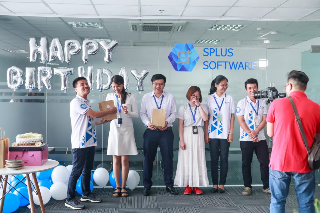 Môi trường làm việc - Splus Software